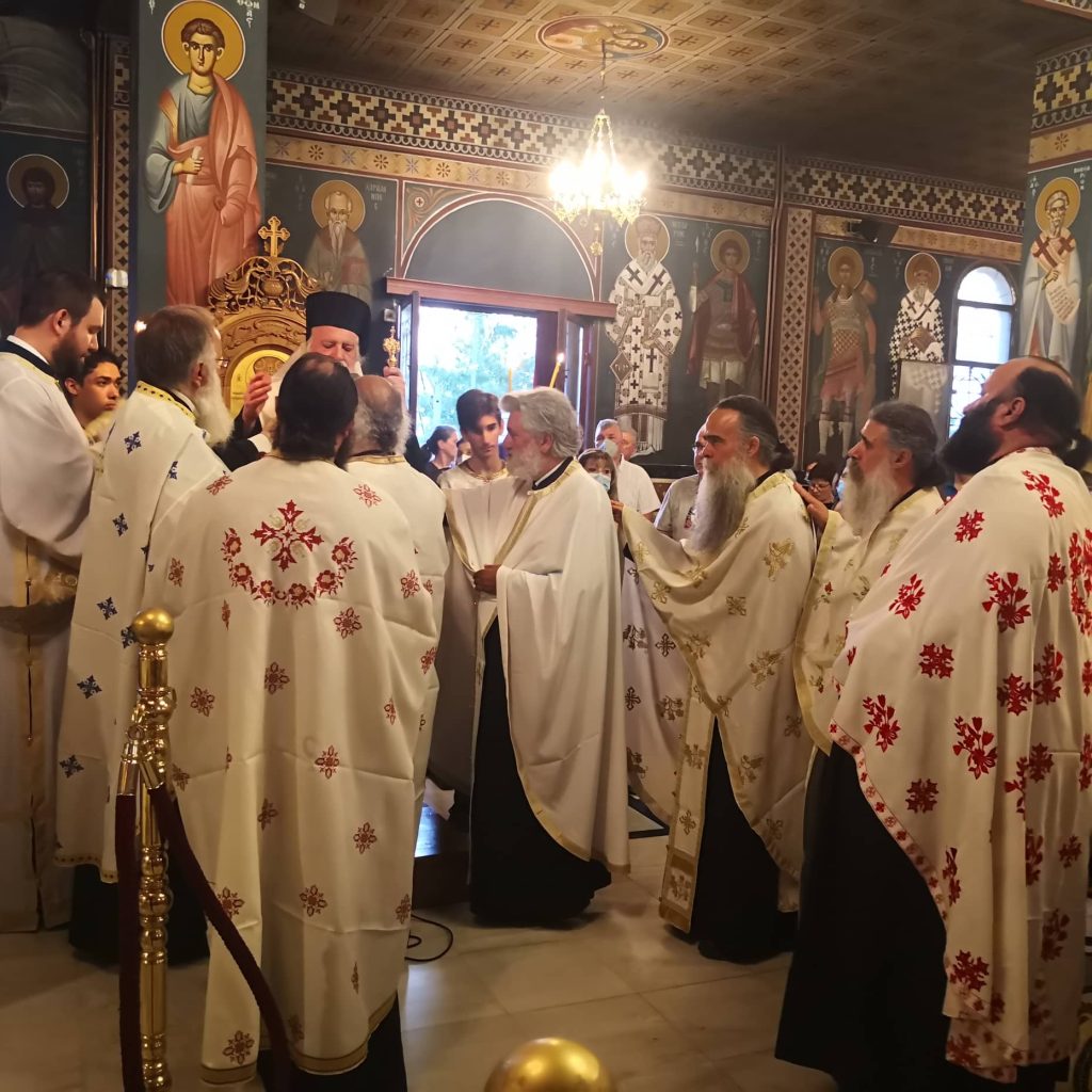 Πλήθος Πιστών στον Εορτασμό Της Αγίας Παρασκευής Στην Ηλιούπολη (ΦΩΤΟ ...